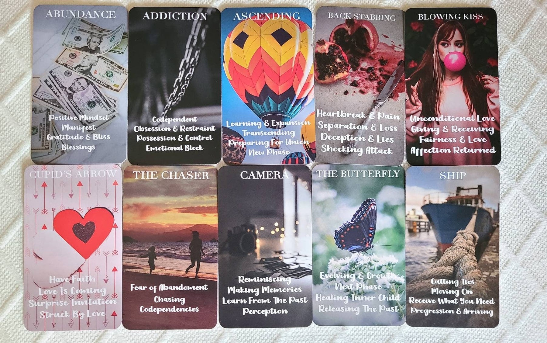 Mystic Red Rose Oracle Deck | Situations Deck
